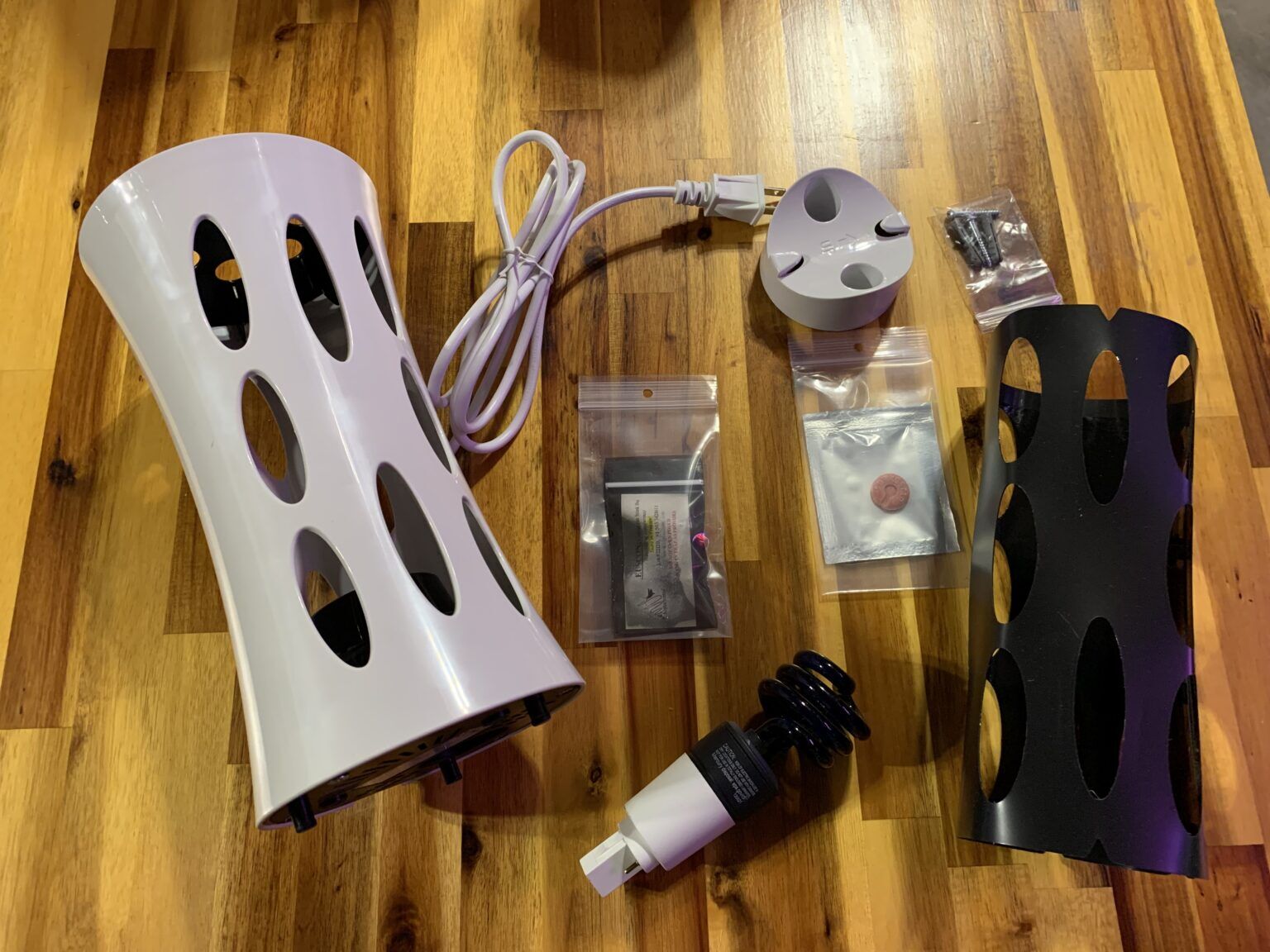 ARMADILHA LADY BEETLE STINK BUG LIGHT TRAP (PREVIOUS NAME: SPARROW HAWK) | BUGSPRAY.COM